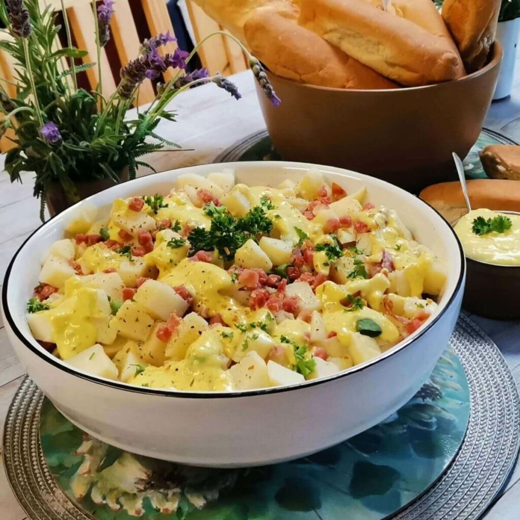 Large Gourmet Salad Bowl - Perfect for Entertaining | Sandstorm ...